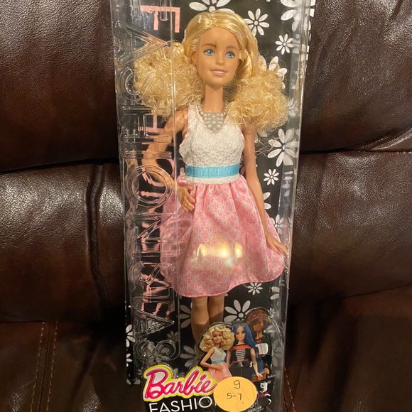 Mattel | Toys | Barbie Fashionistas Powder Pink Doll 4 Dgy57 Curly ...